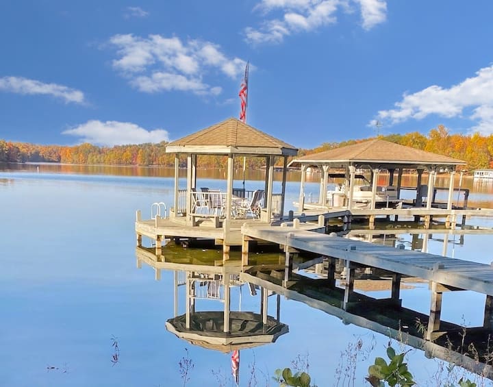 5br Lakefront| Private Dock | Fire Pit| Kayaks - Lake Anna, VA