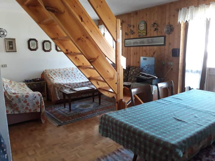 Appartamento Su 2 Piani A Penìa - Canazei