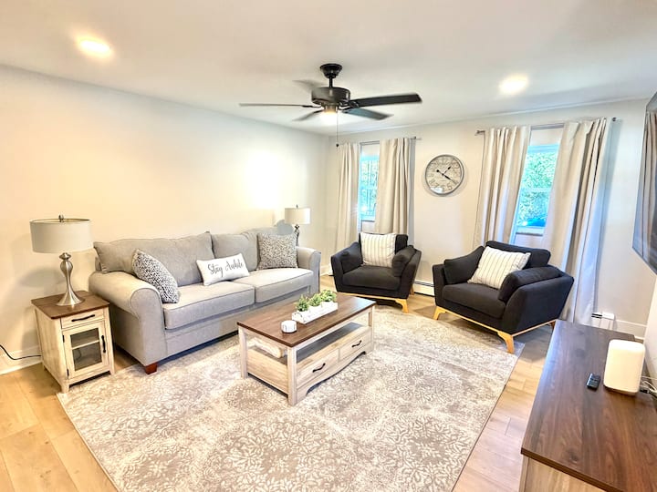 Clean And Cozy In The Heart Of Sewickley! - Sewickley, PA