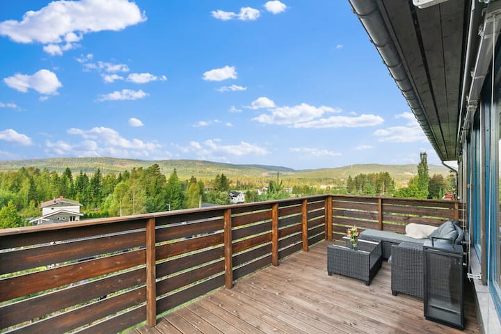 Hus På Harestua Med Hage Og Kort Vei Til Marka - Norvège