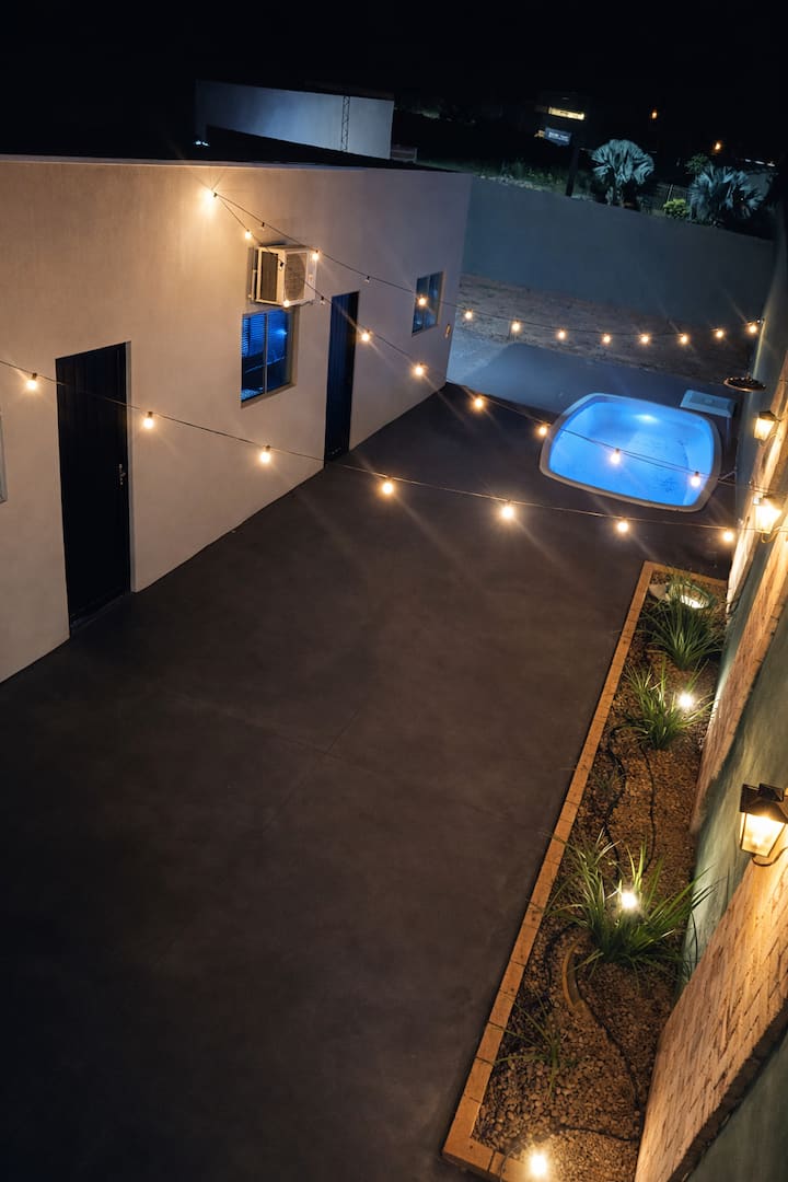 Flat Privativo Com Piscina E Ar-condicionado - Andradina