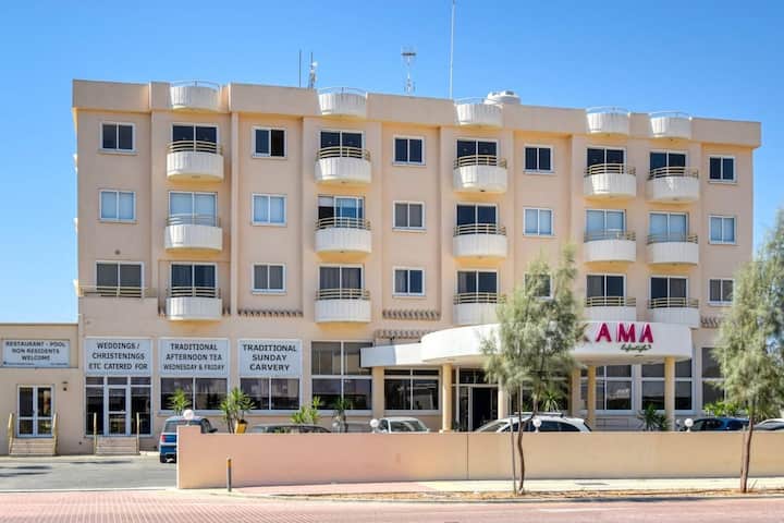 The Blue Nest Pernera-sea View Apartment - Protaras