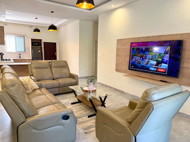 The 2 By Tefa Stays - Zambia