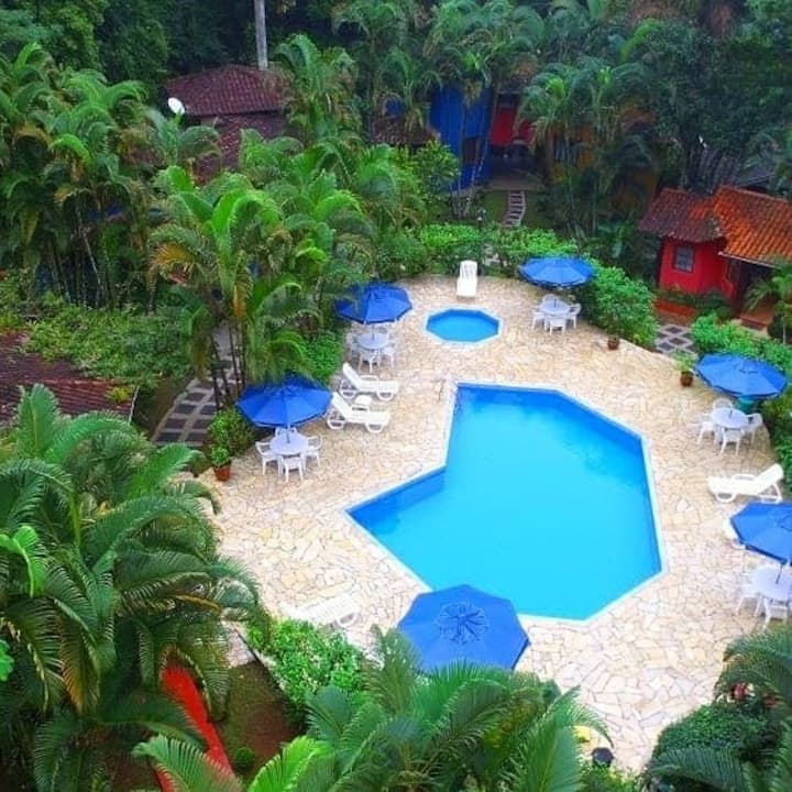 Chalé 09l Chalé Com Cozinha E Varanda | Maresias - São Sebastião