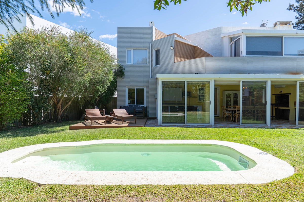 100 Meter vom Meer entfernt, mit Pool in La Juanita - Häuser zur Miete ...