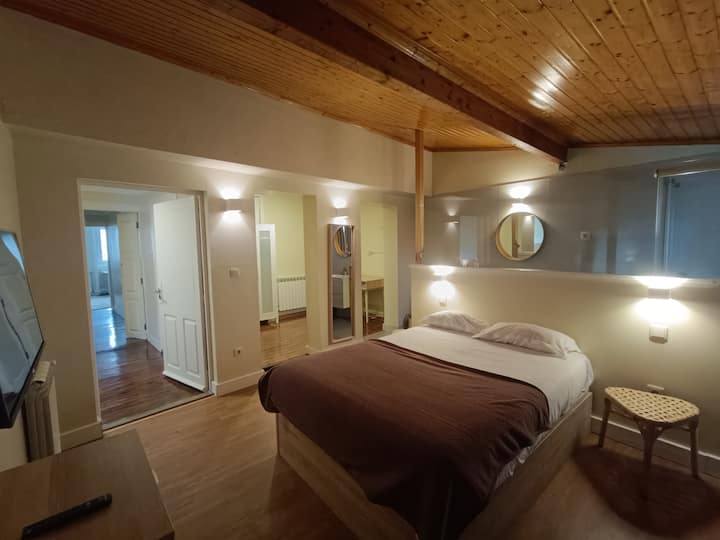 Casa No Centro De Bragança Com 4 Quartos - Bragança