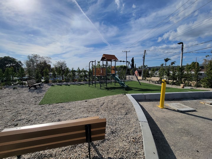 Sv#8 Brand New House 3b3.5b - Simi Valley, CA