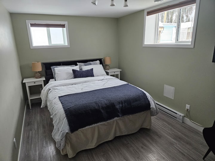 Bikers Haven. Cozy Basement Suite In Jasper - Marmot Basin, AB