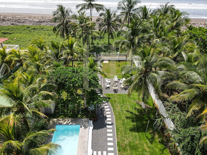 Luxury Beachfront In Playativives Ocean Views Pool - Costa Rica