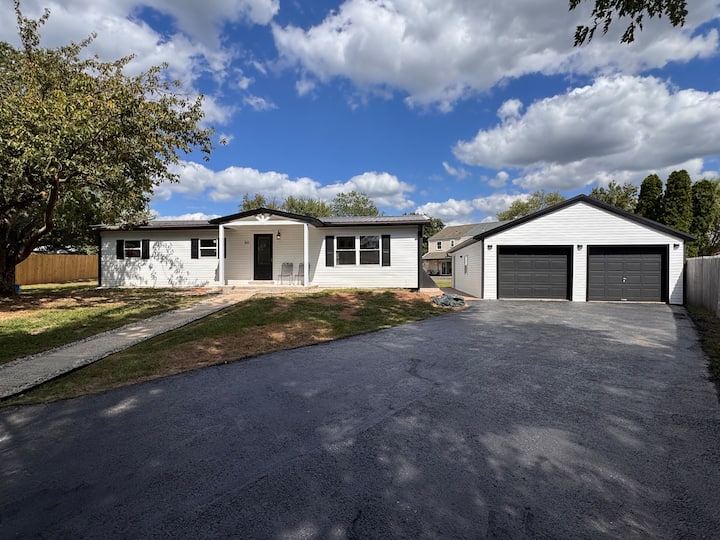 Short Term Exeter Township Rental. 3 Beds 2 Baths - French Creek State Park, Elverson