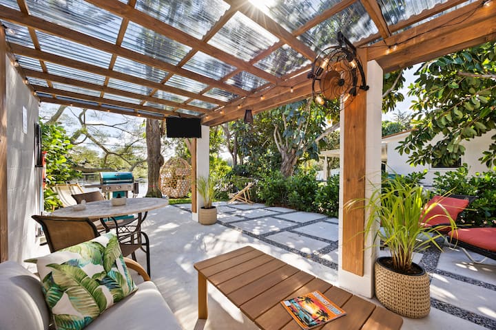 Lakeside Retreat W/ Sauna For Two - メルボルン, FL