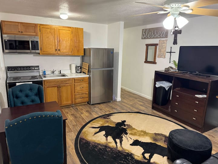 Bender Hacienda Unit Y (El Vaquero) - Hobbs, NM