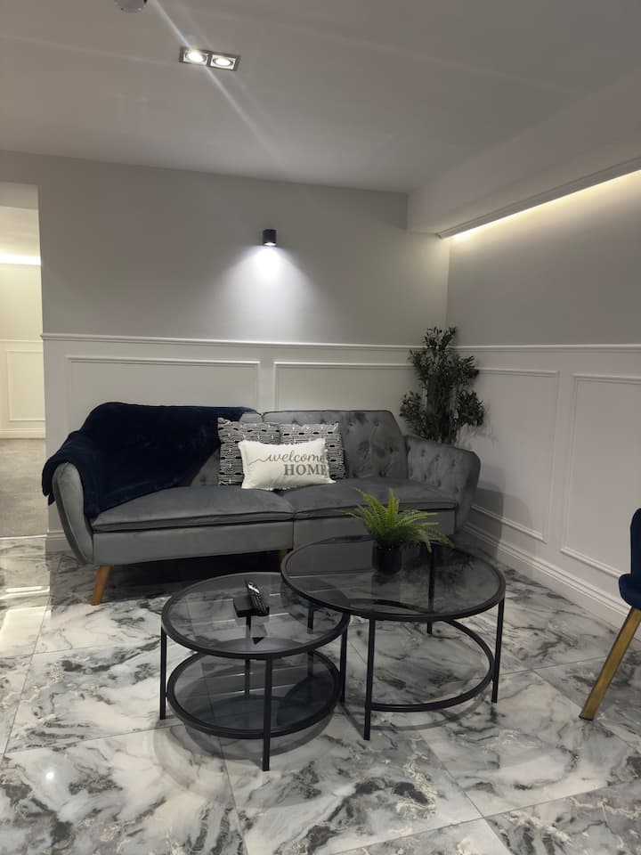 Cloud Quarters Ii - Wakefield