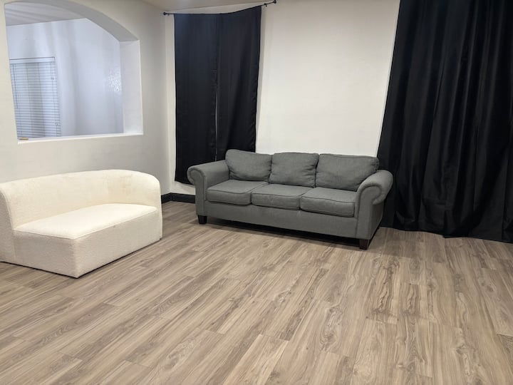 Relax & Recharge | 4br With Fenced Yard - Hobbs, NM