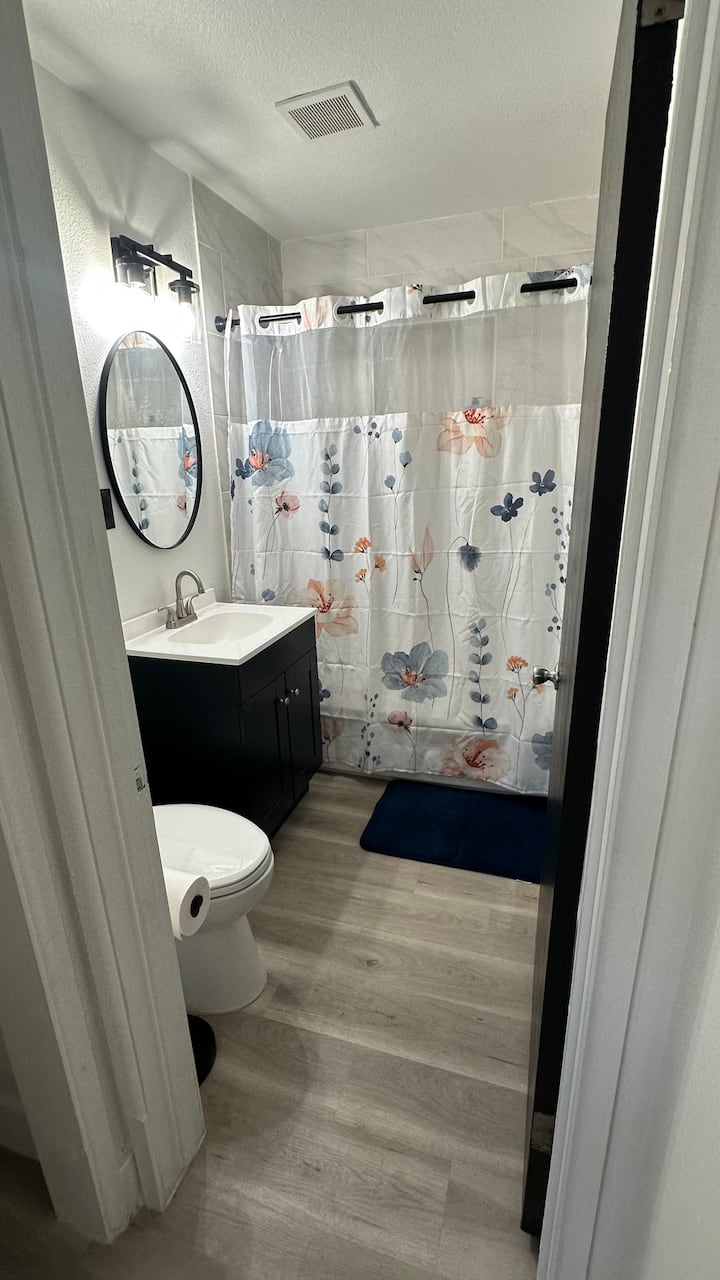 Chic Minimalist Stay •
Downtown Vegas - ラスベガス