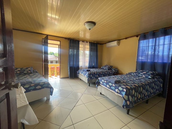 Caribe Chill Spot - Limon