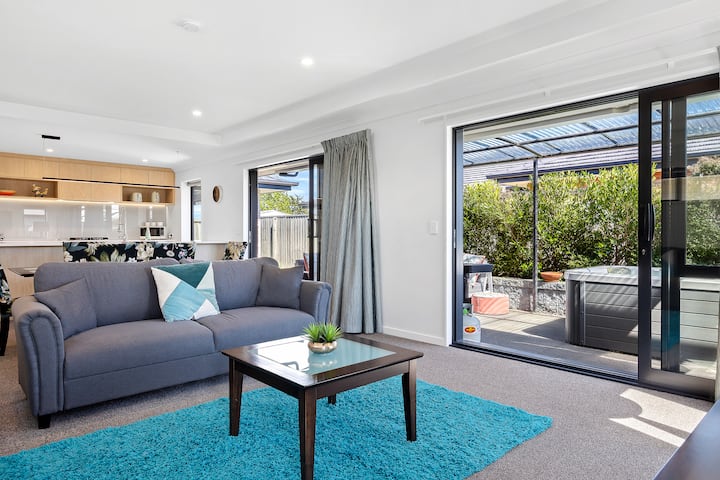 Luxury In Silverstream - Pegasus