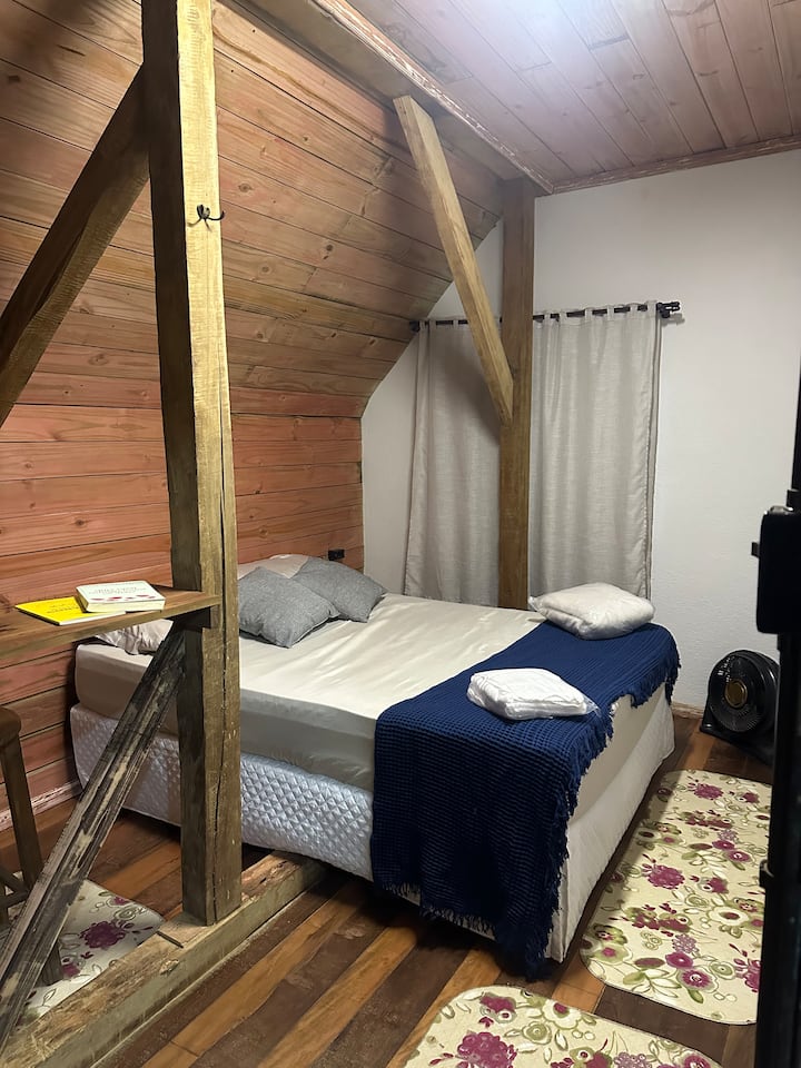 Quarto Xvi Quarto Privativo Banheiro Compartilhado - Pomerode