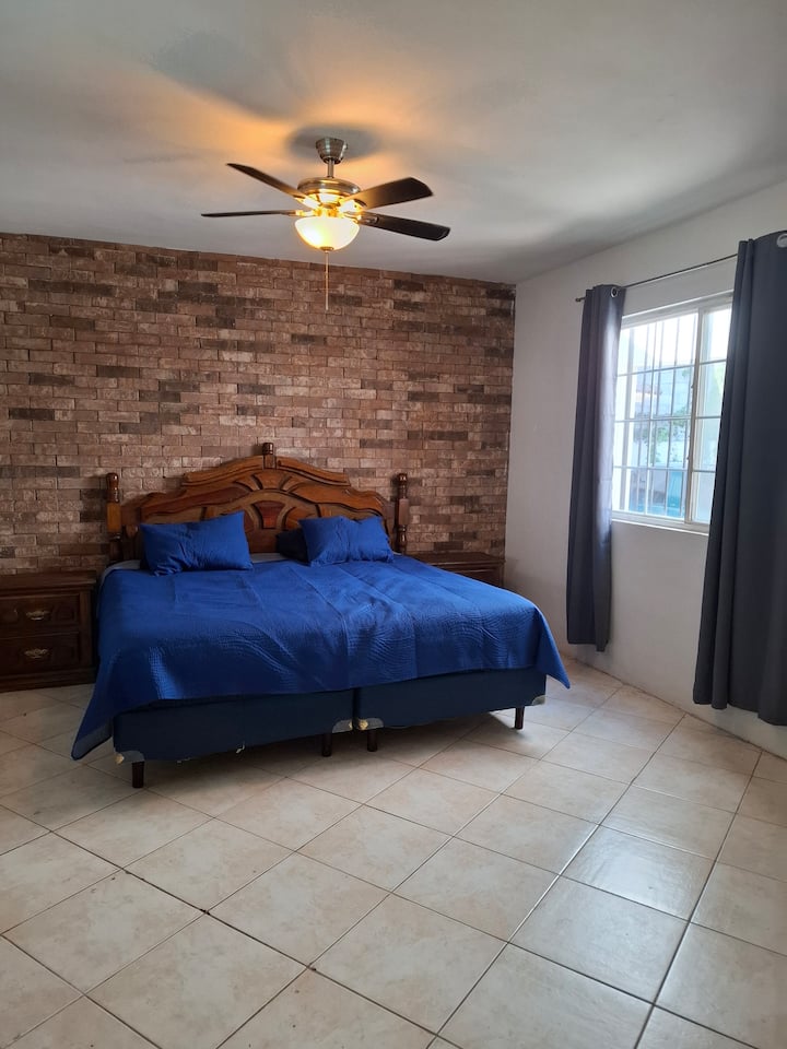 Casa Magnolias. Cómoda, Amplia Y Privada. - Saltillo