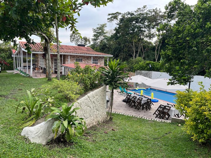 Casa Campestre Privada Con Piscina Y Jacuzzi - La Mesa