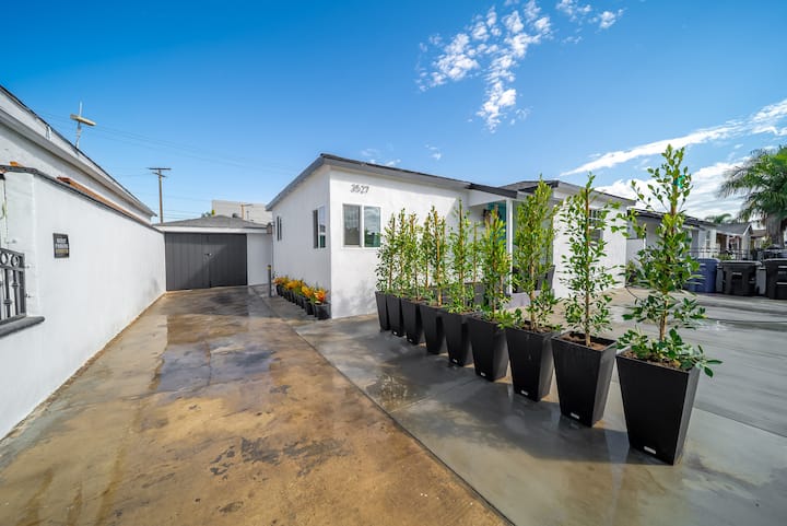 Sunset Vacation Home - Inglewood, CA