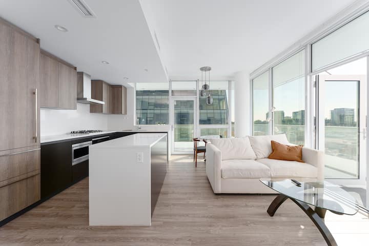 Richmond Centre - 2 Bed - Delta