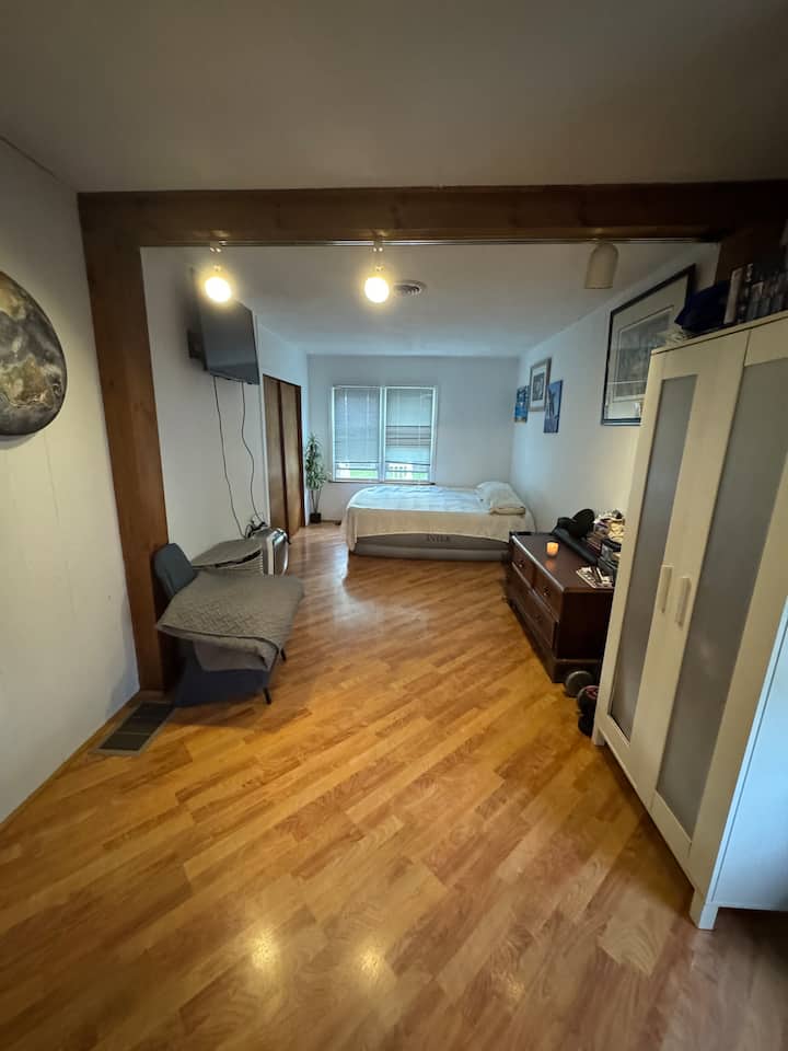 A Private Full Bath For Your Room! - Princeton, NJ