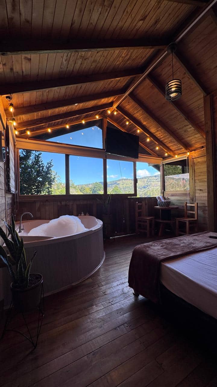 Cabaña Aura: Jacuzzy Privado+vista Piedra (2pax) - Guatape