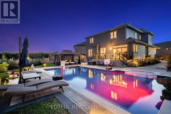 Resort In The Heart Of Stittsville - Ottawa