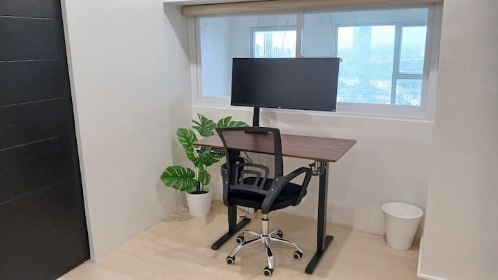 Archie's Work From Home - Penthouse 2 Bedroom - Ortigas Center
