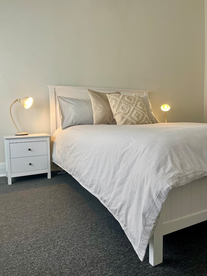 Arthur's Place Burra - Burra