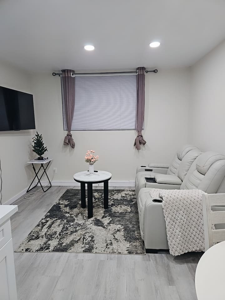 Quite Nebhorhood Beutyful Private 1 Bed
Room. - デ・モイン, WA