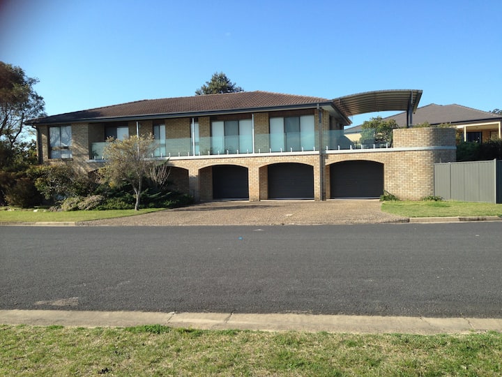 Maloneys Beach, Nsw South Coast, Beach Front. - Long Beach