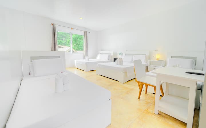 Family Room For 7 At Casa Cecilia El Nido - El Nido, Philippines