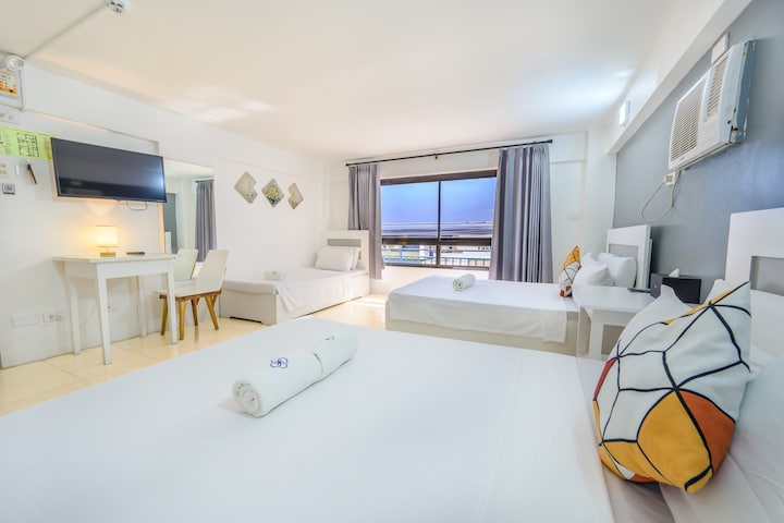 Family Room For 5 At Casa Cecilia El Nido - El Nido, Philippines