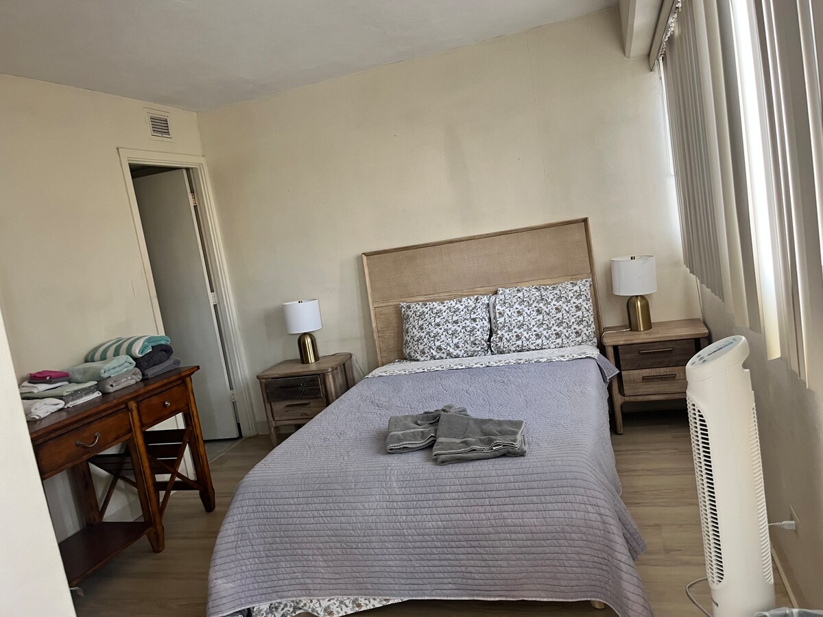 Royal Aloha 6F 1BR 2 beds/IH - Flats for Rent in Honolulu, Hawaii ...