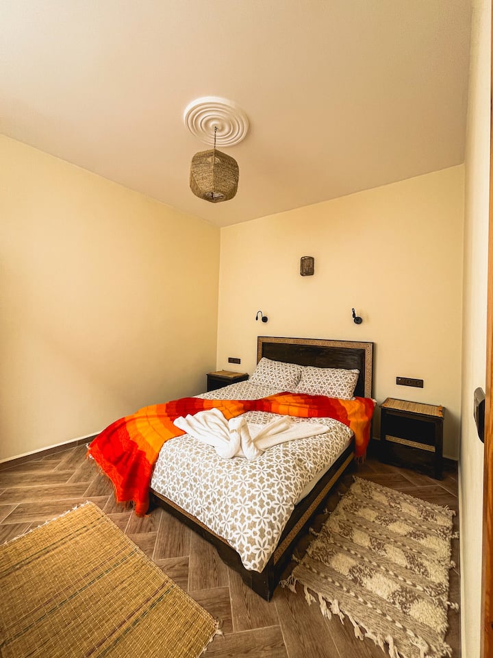 Gemütliches Appartement Mit Sonnigerterasse. - Mirleft