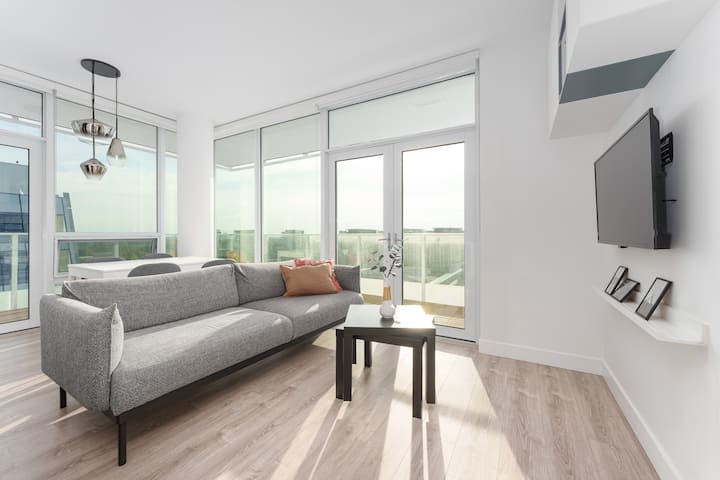 Richmond Central - 2 Beds - Delta