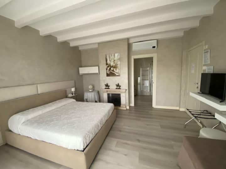 Camera Deluxe Con Balcone - Sarnico