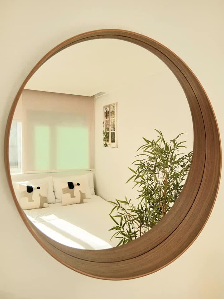 신규오픈/1월특가/3룸4베드/건대역/구의역인접/무료주차/아늑한2층/7인숙소/짐보관 - Seoul