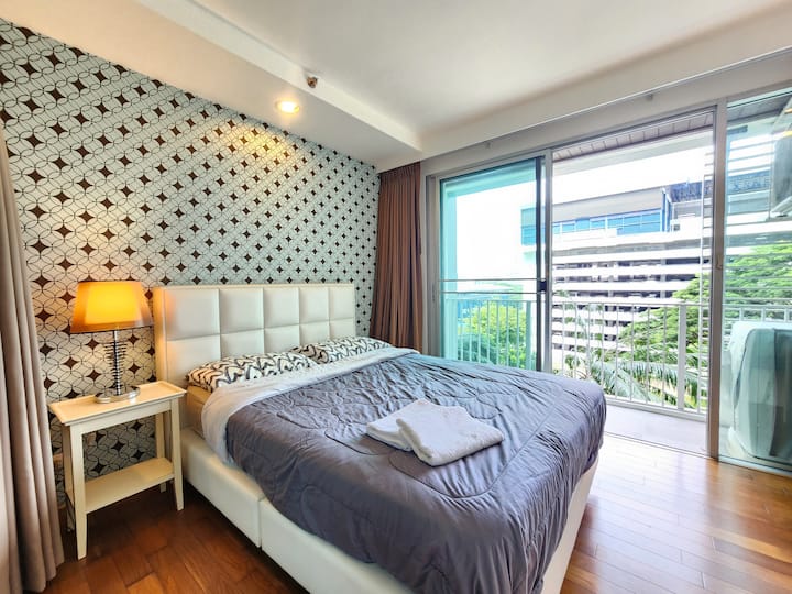 Cozy Room With Park View Next To Bts & Supermarket - 