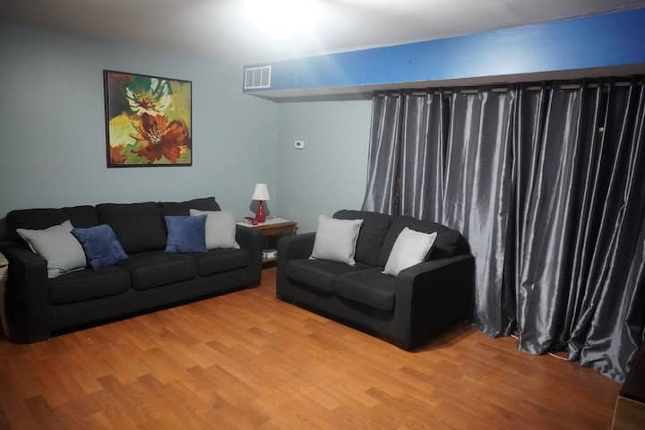 Chelms Circle Apt - Newark, DE