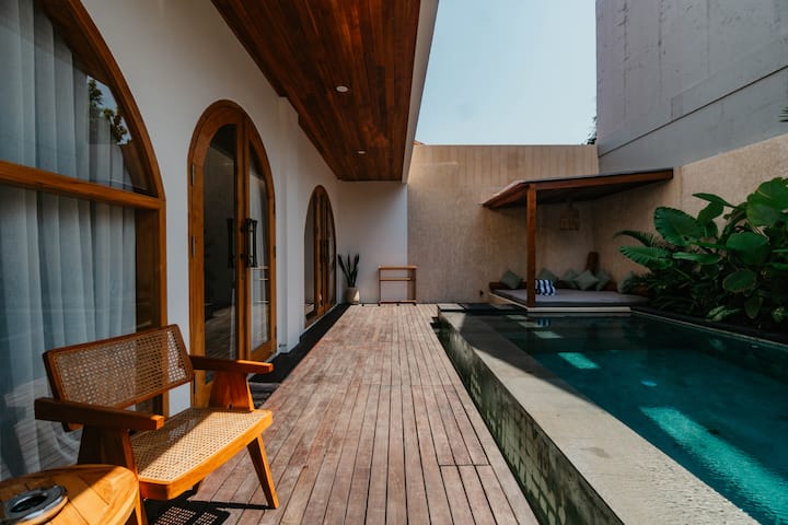 Villa Bens Luxury - 3br Villa In Kerobokan - Denpasar