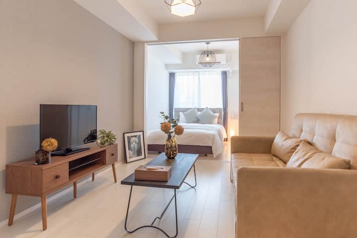 1 Min To Namba & 15 Mins To Usj By Train/fds Zeal - Japan