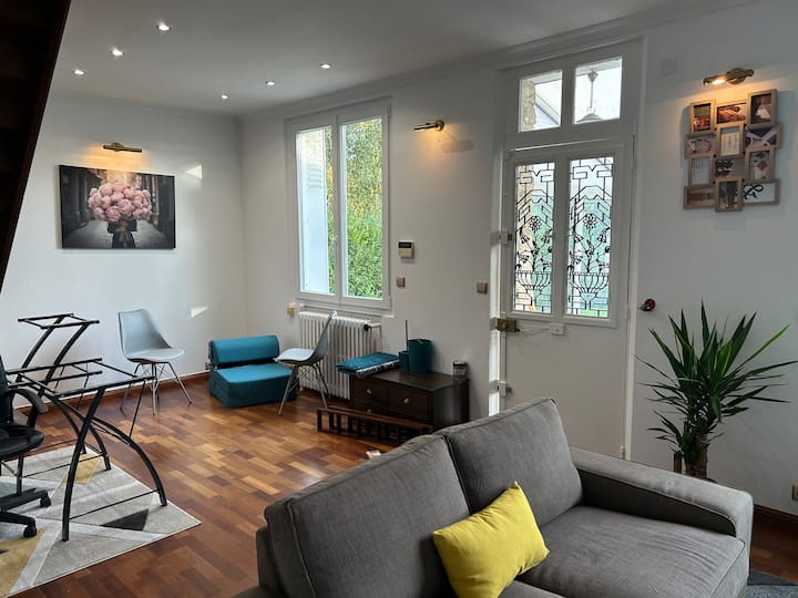 Maison Entièrement Rénovée 3 Chambres Avec Jardin - Nemours