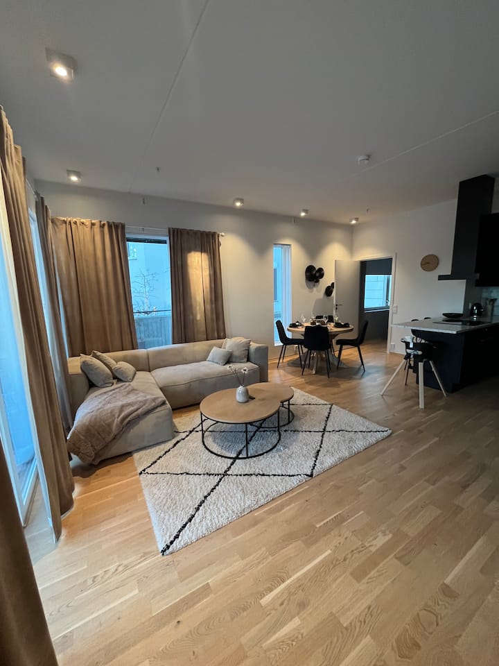 Moderne Familievennlig Leilighet Ved Vannet - Kristiansand