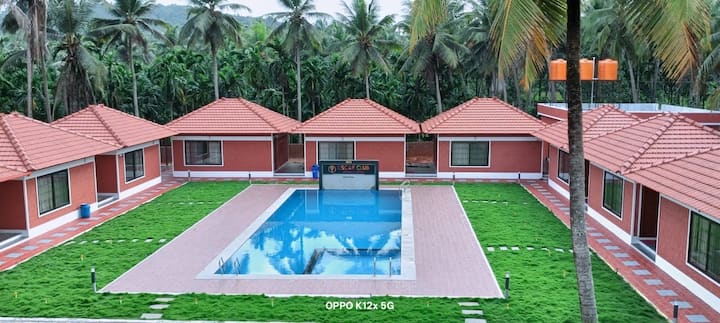 Luxury Stay With Lush View, Pool And River Room 3 -