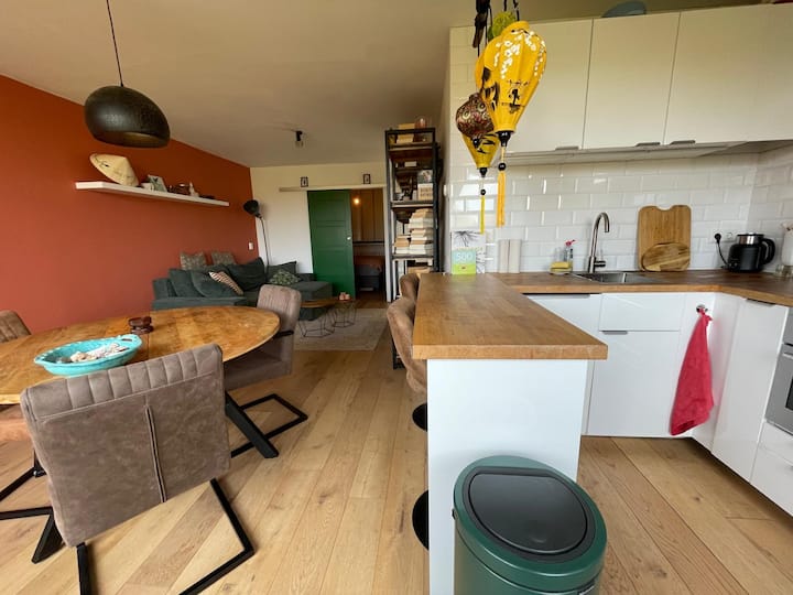 Cozy And Colorful Apartment In Amsterdam - Diemen