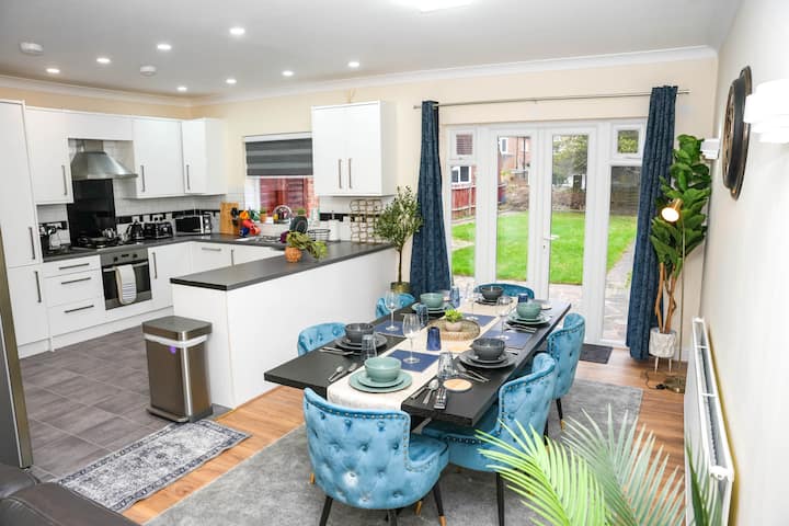 4-bed Contractor House | Free Parking | Heathrow - 豪恩斯洛
