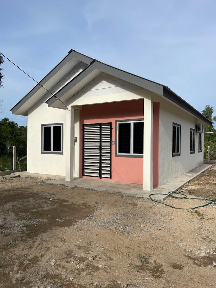 Homestay Bajet Pekerja Lelaki 3 Ac Rm150 - Paka